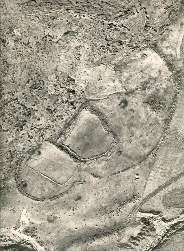 Enormous 'Foot-Shaped' Enclosure Discovered In Jordan Valley | Science 2.0